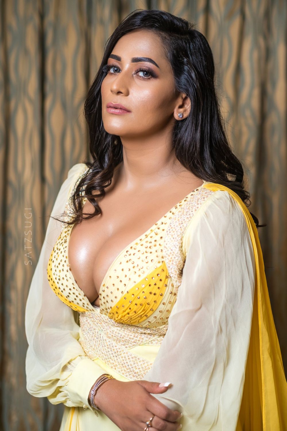 சஞ்சனா சிங் Photos & Images # 25623 - Filmibeat Tamil