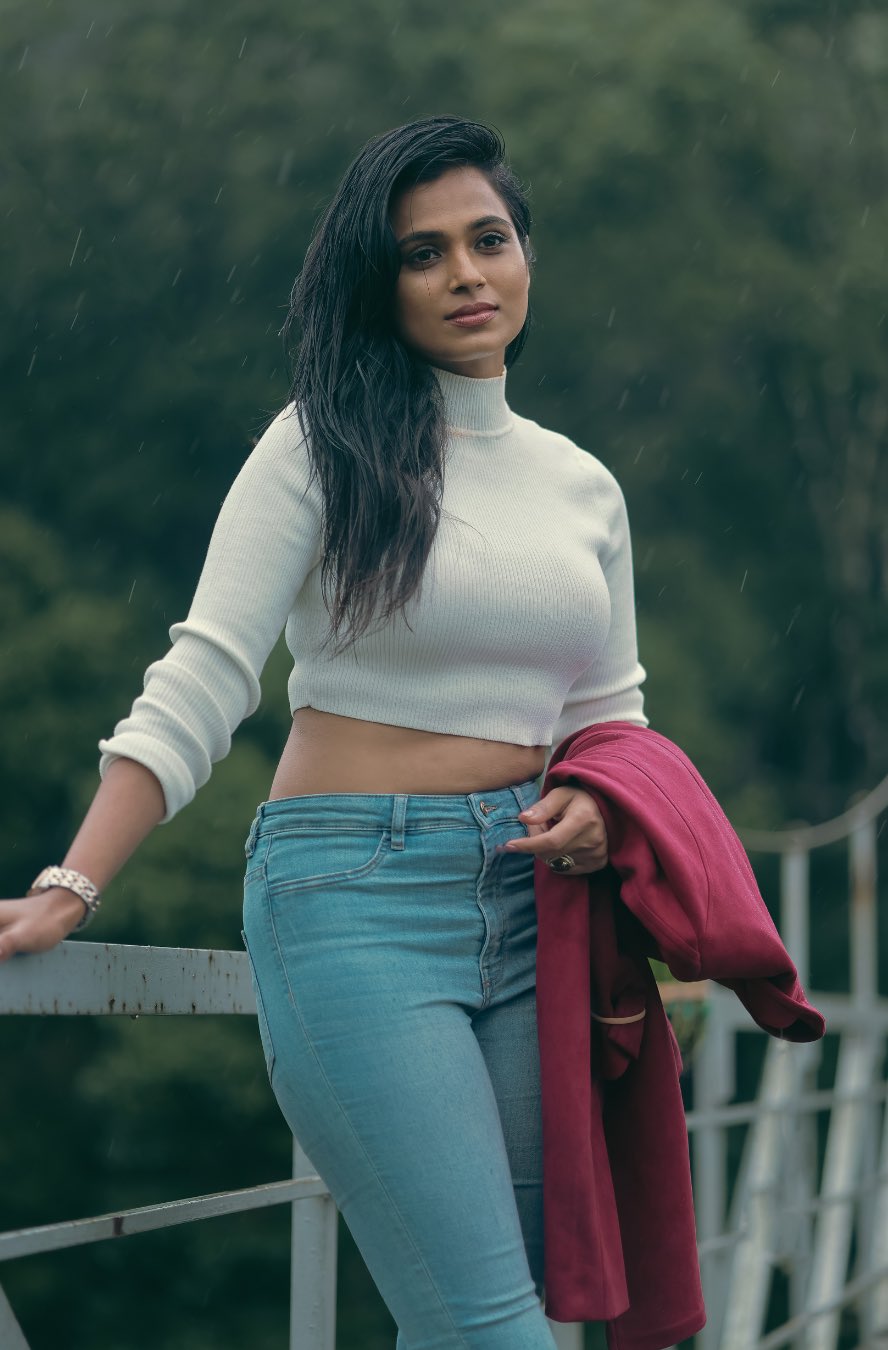 ரம்யா பாண்டியன் Photos & Images # 24006 - Filmibeat Tamil