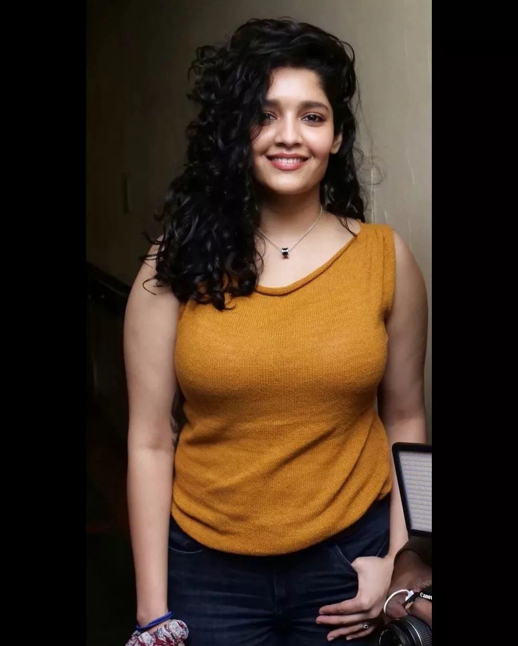 ரித்திகா சிங் Photos & Images # 18562 - Filmibeat Tamil