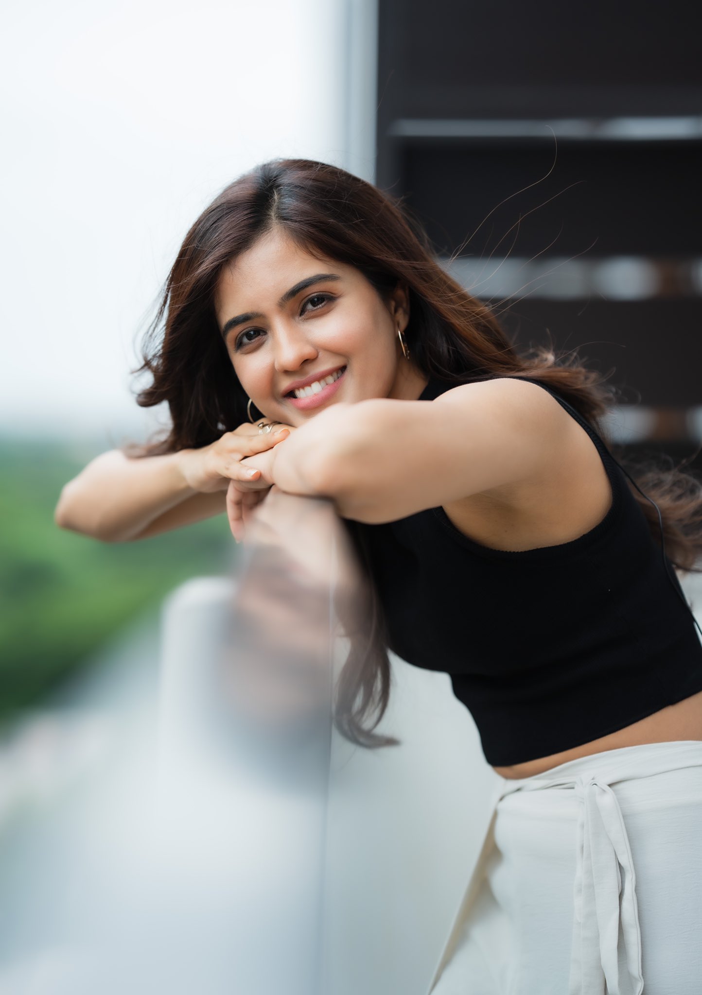 அம்ரித்தா ஐயர் Photos & Images # 25720 - Filmibeat Tamil