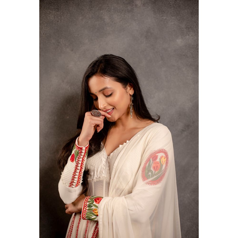 ஸ்ரீநிதி ஷெட்டி Photos & Images # 26570 - Filmibeat Tamil