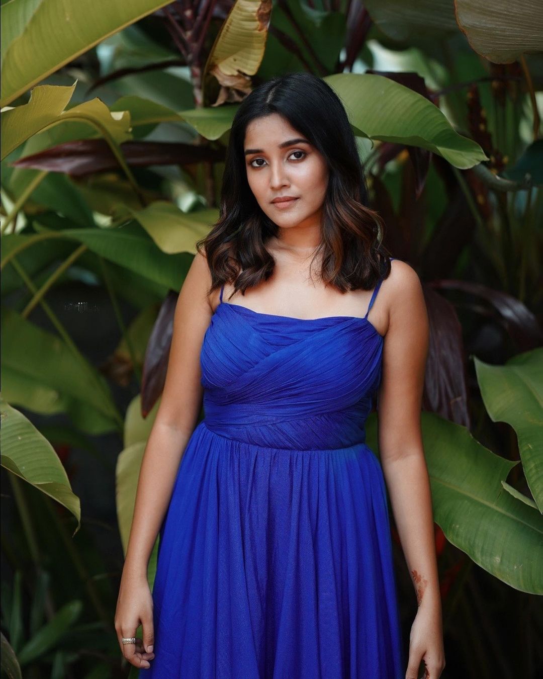 அனிகா Photos & Images # 7018 - Filmibeat Tamil