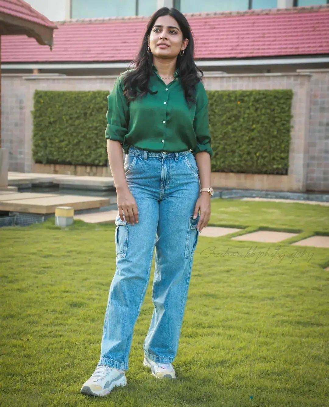 அனகா Photos & Images # 13079 - Filmibeat Tamil