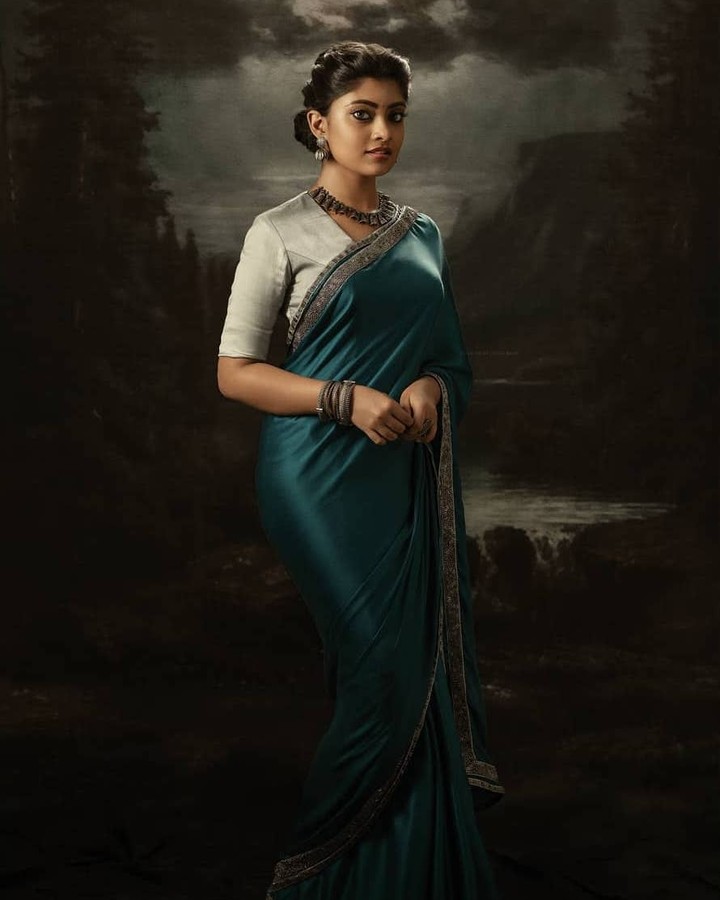 அம்மு அபிராமி Photos & Images # 11229 - Filmibeat Tamil