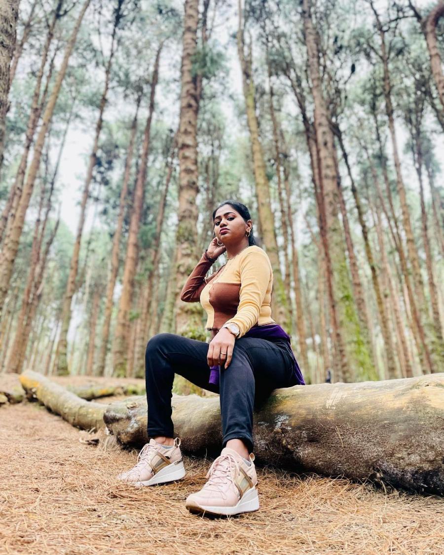 ஷாலு ஷம்மு Photos & Images # 30189 - Filmibeat Tamil