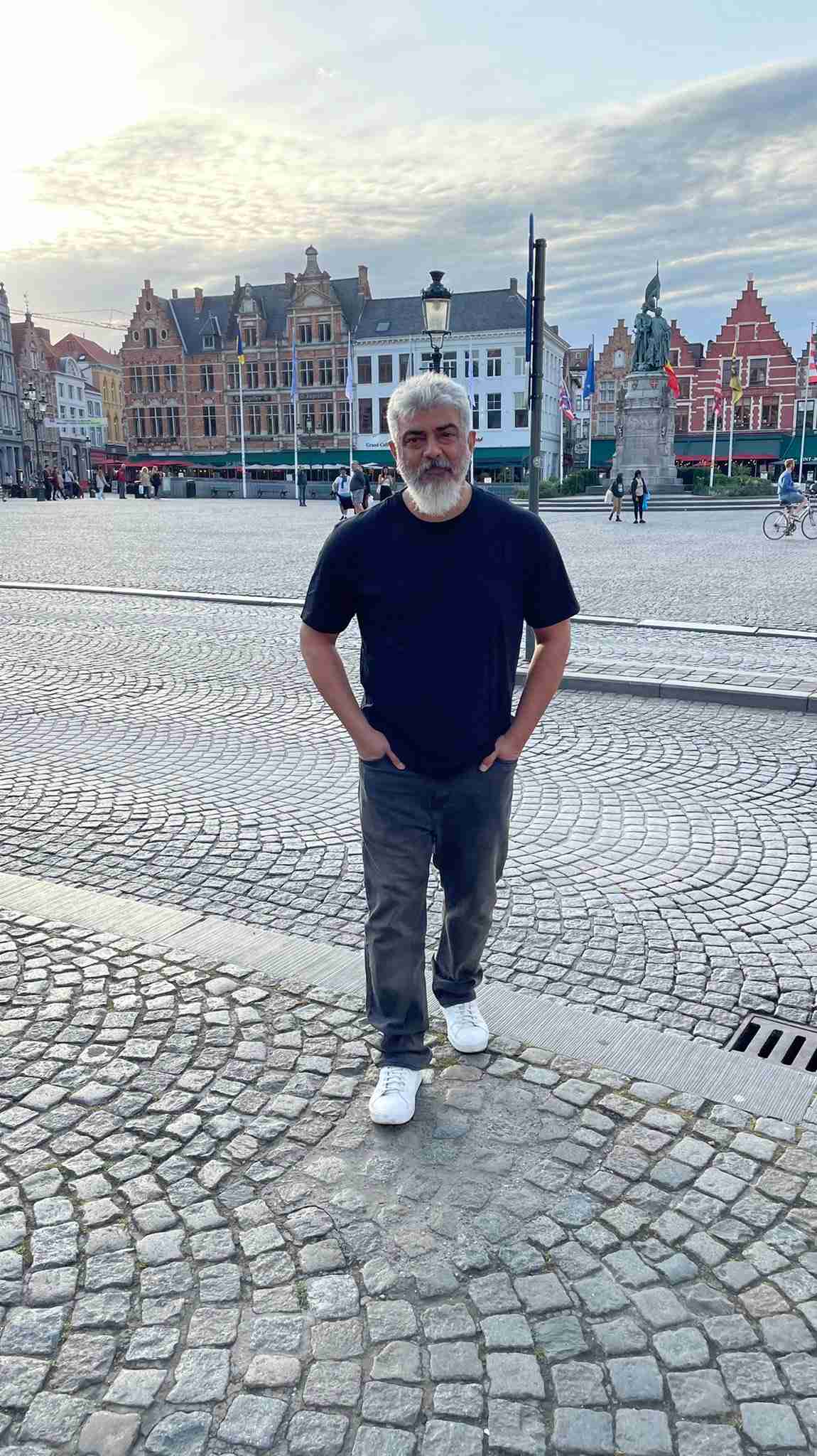 அஜித் குமார் Photos & Images # 22510 - Filmibeat Tamil