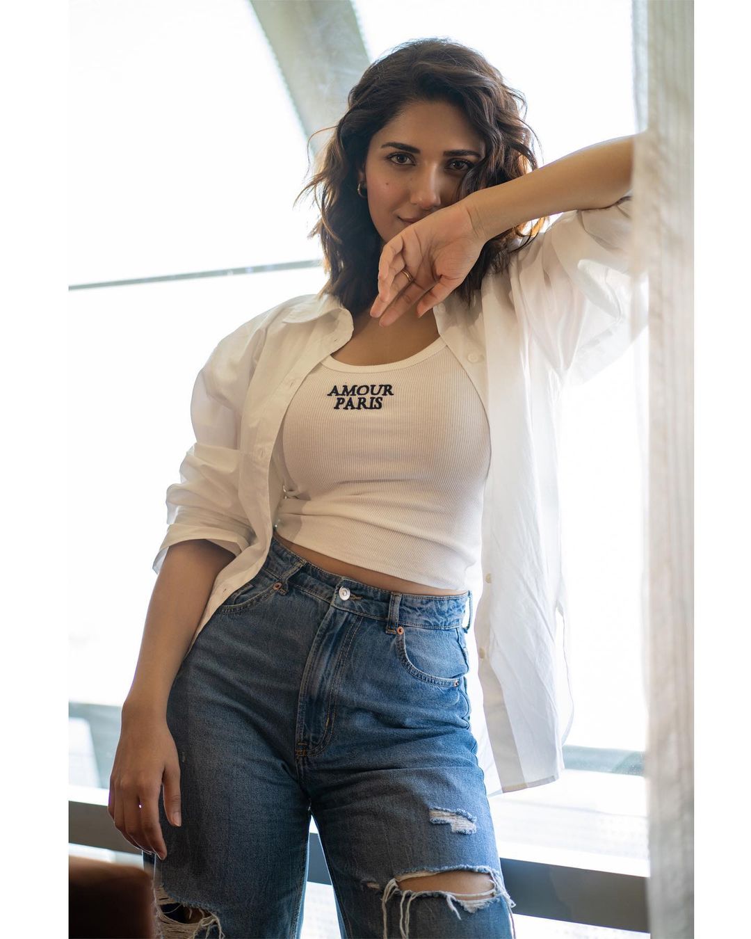 ருஹானி ஷர்மா Photos & Images # 21590 - Filmibeat Tamil