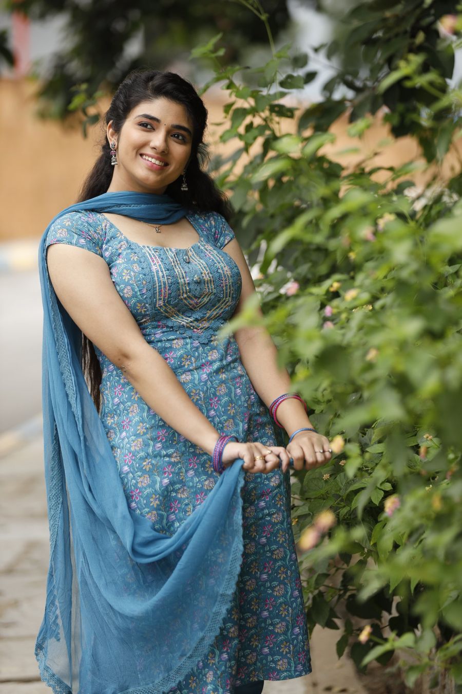 பிரக்யா நாக்ரா Photos & Images # 35959 - Filmibeat Tamil