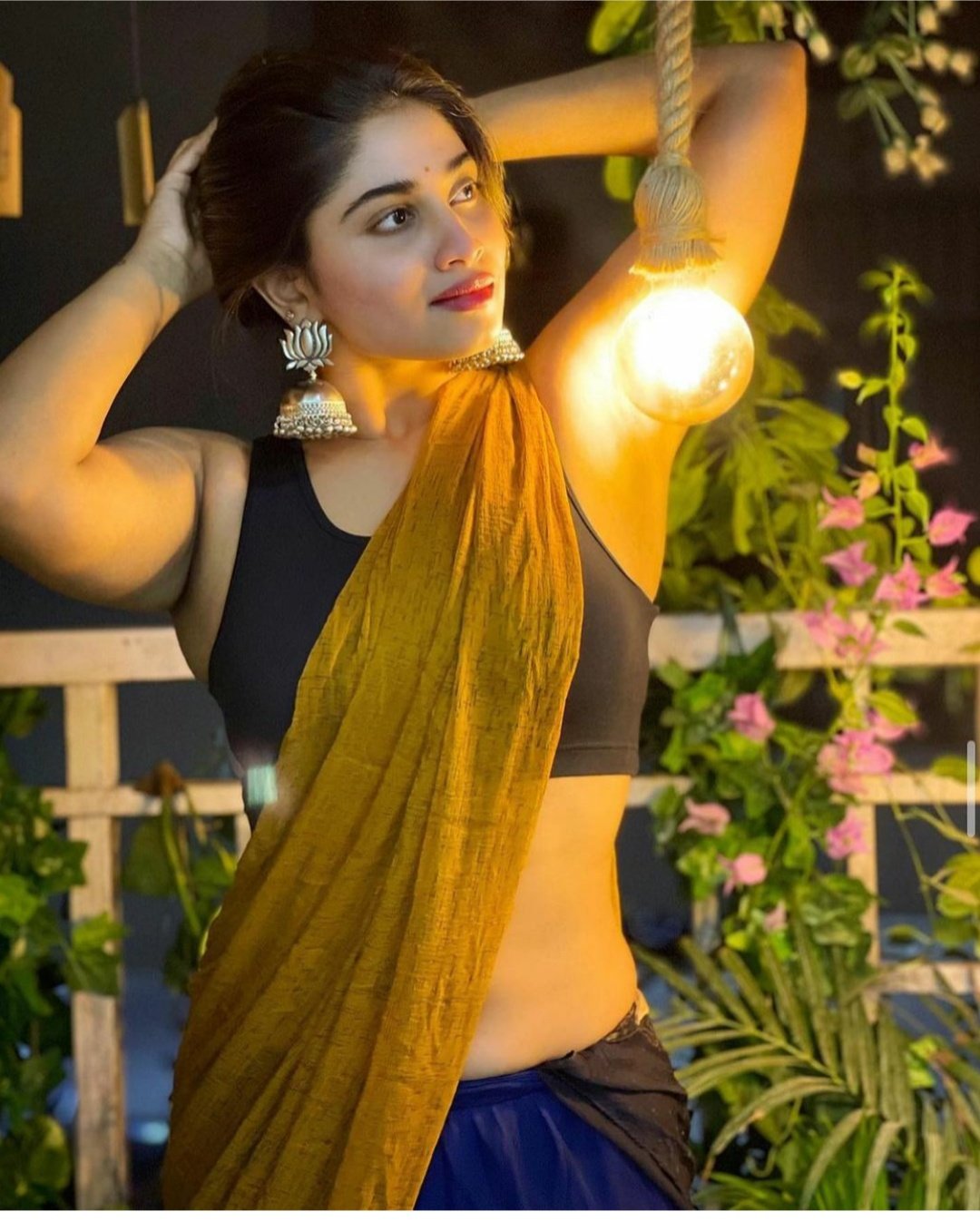 ஷிவானி நாராயணன் Photos & Images # 20903 - Filmibeat Tamil