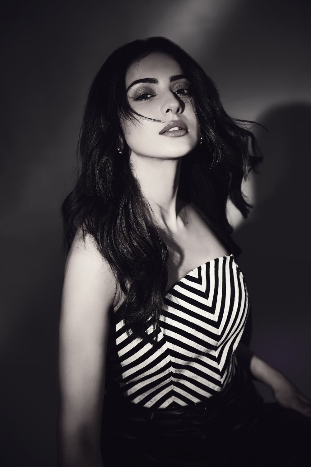 ரகுல் பிரீத் சிங் Photos & Images # 25614 - Filmibeat Tamil