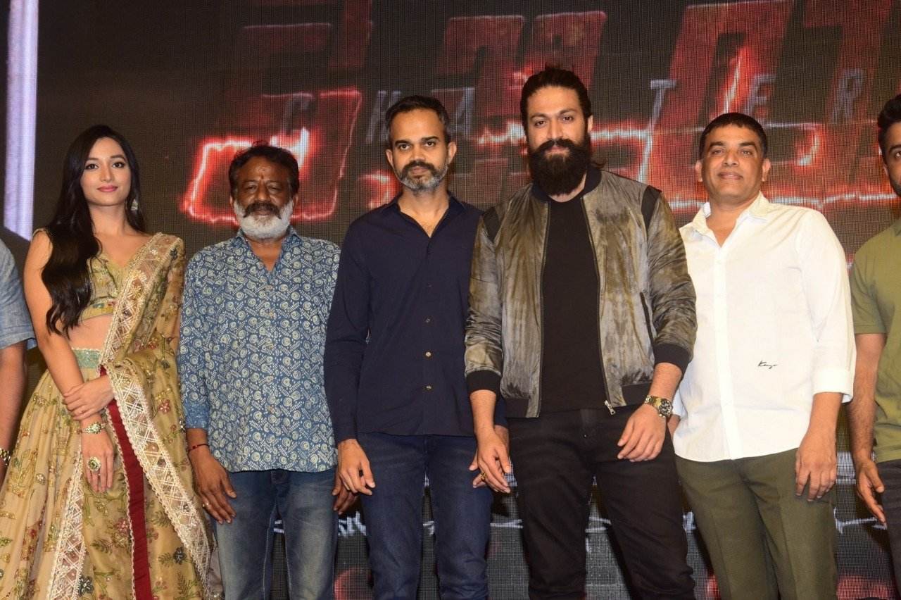 KGF Chapter 2 Photos & Images # 20345 - Filmibeat Tamil