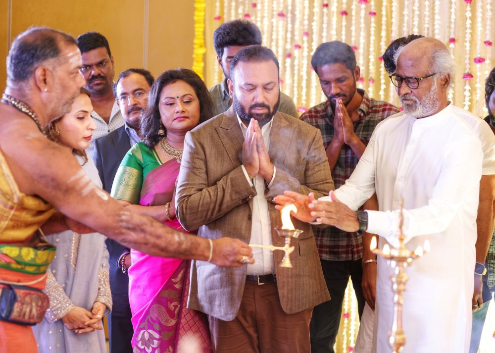 Lal Salaam Photos & Images # 29388 - Filmibeat Tamil Lal Salaam Photos & Images # 29388 - Filmibeat Tamil