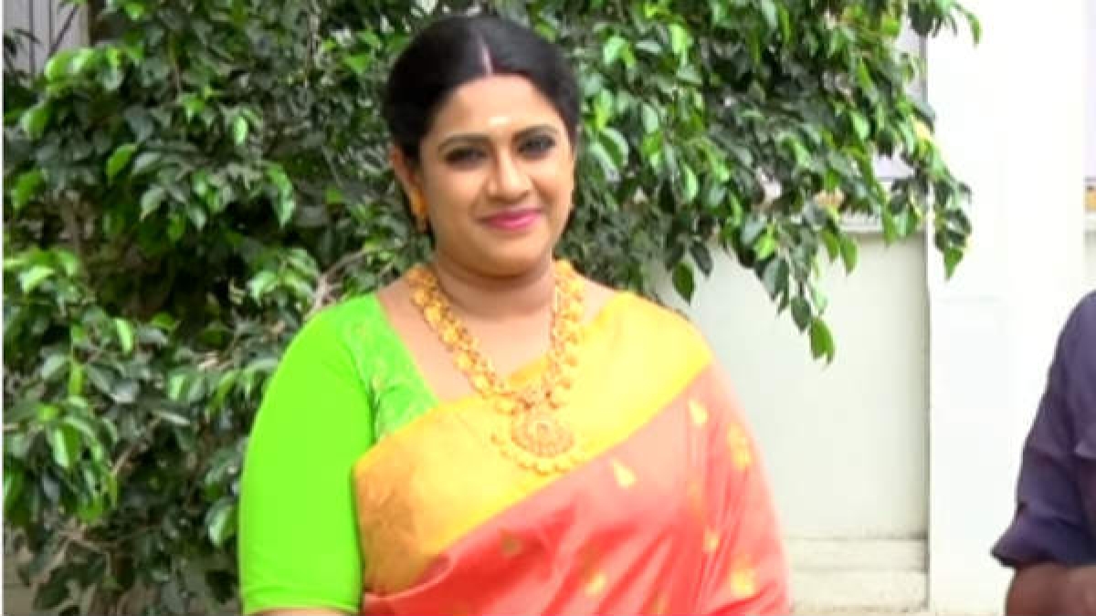 சின்ன வயசுதான் சீரியல்ல அம்மாவாக நடிக்கிறேன்... நாயகி வசந்தி இன்டர்வியூ ...