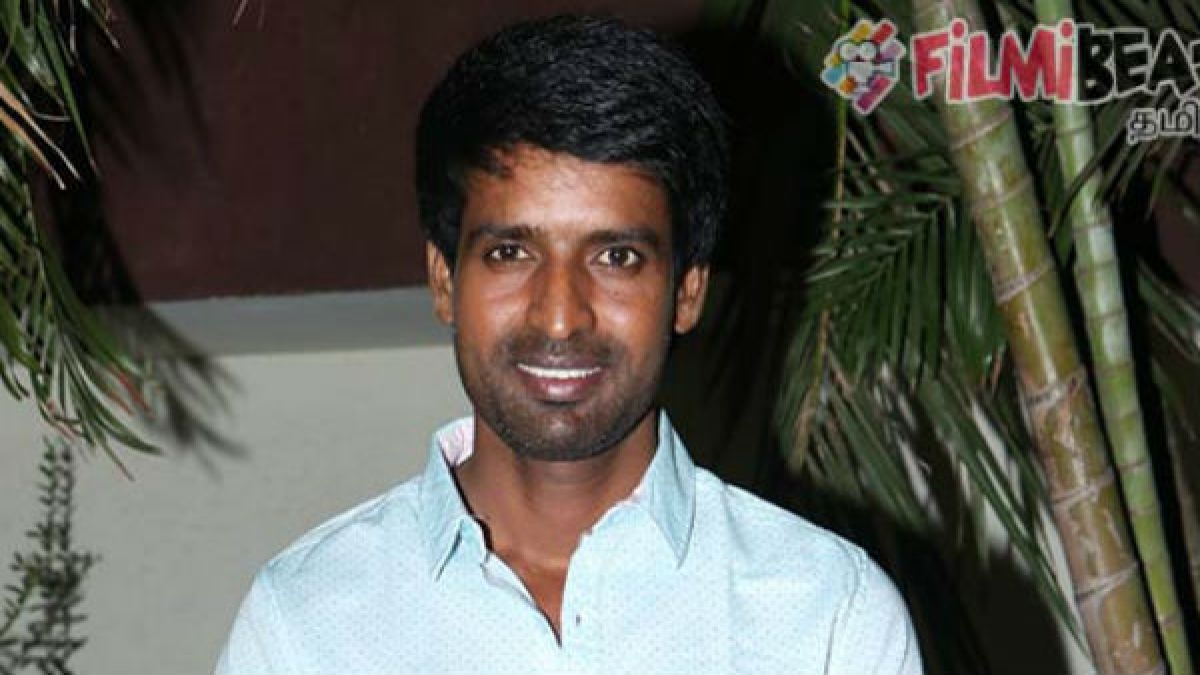 சசிகுமார்- ஜோதிகா படத்தில்... காமெடி தாண்டி வேற லெவல் சூரி ...