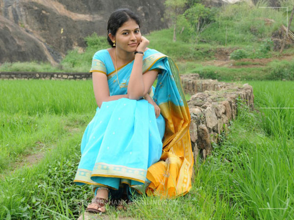 புதிய தமிழ்ப் படத்தில் ஒப்பந்தமானார் அஞ்சலி.. ஜெயம் ரவிக்கு ஜோடி ...