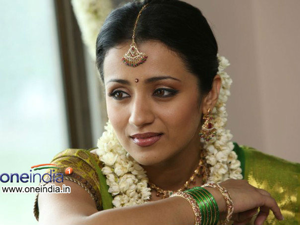 கடமைதான் என் முதல்காதல்… சொல்வது திரிஷா | Camera is my Valentine ...