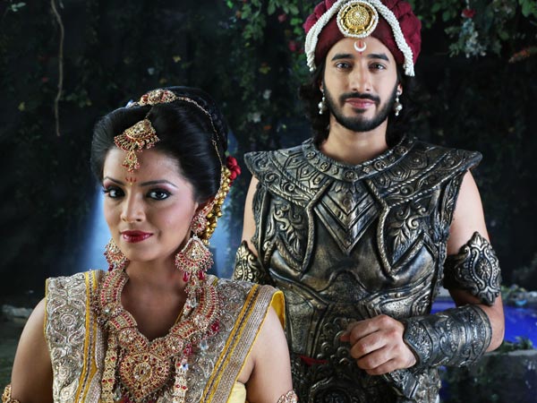 விக்கிரமாதித்தன் சிம்மாசனம்.. அதை அடைய 32 படிகள்.. ஒரு விறுவிறுப்பான ...