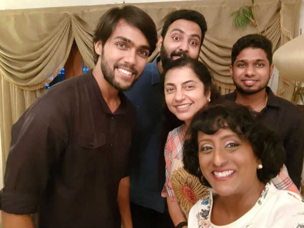 Exclusive : “ஓவியாவும் நானும்..”... காதல், படம், எதிர்காலத் திட்டம் ...