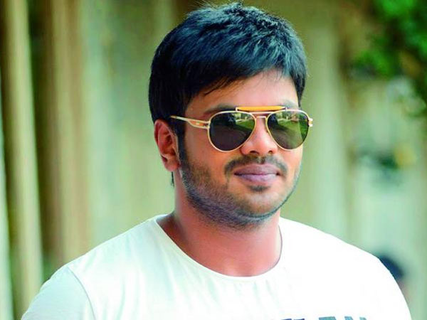 கனத்த இதயத்துடன் அறிவிக்கிறேன்.. என் காதல் மனைவியை விவாகரத்து ...