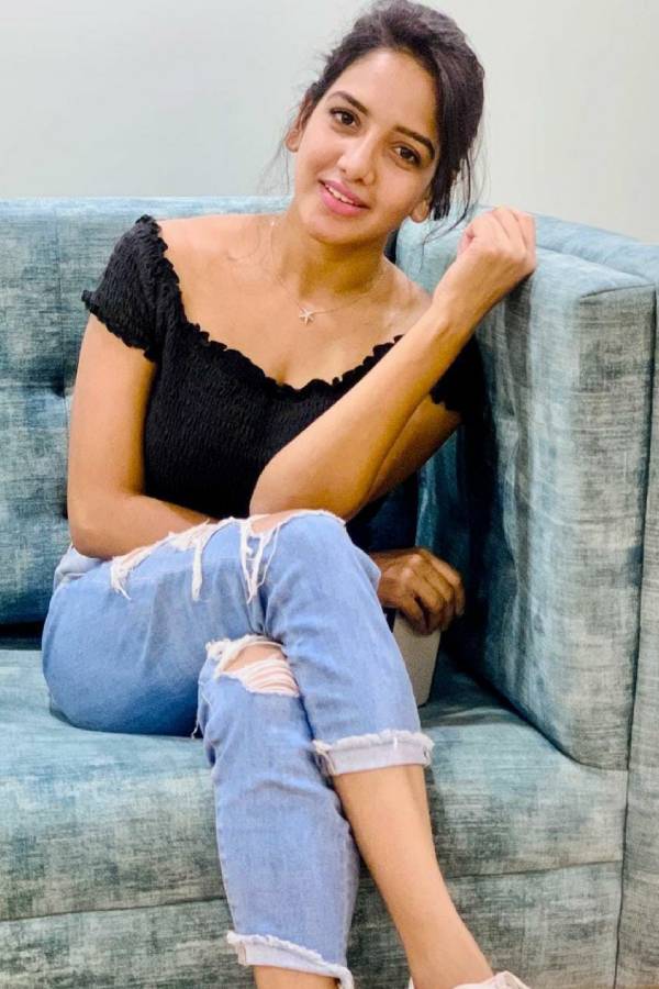 பிக்பாஸ் 5ல் முதல் ஆளாக ஆர்மி தொடங்கியது இவருக்குத்தான்! | Fans Created ...