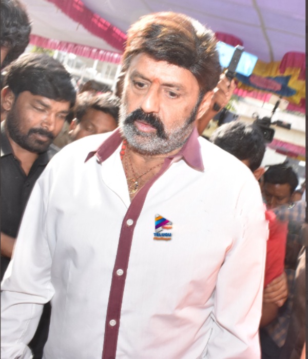 தெலுங்கு நடிகர் தாரகா ரத்னா மறைவு... பாலய்யா, ஜூனியர் NTR கண்ணீர் மல்க ...