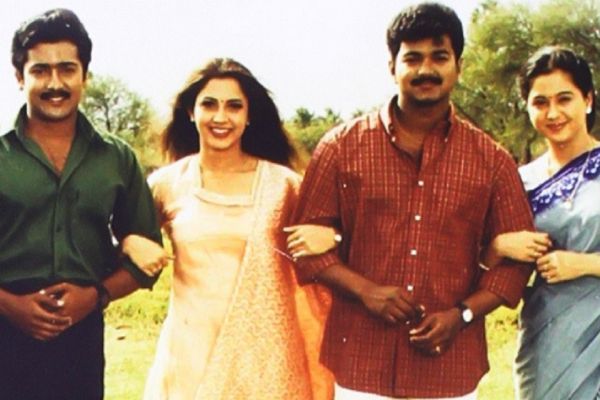 ஒரு பொண்ணு அப்படியே அப்பா மாதிரி.. இன்னொன்னு அச்சு அசல் அம்மாவே தான் ...