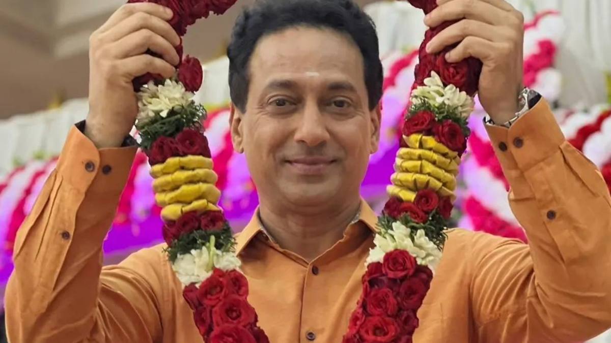 Baakiyalakshmi serial :மாலையுடன் தயாரான கோபி.. எதுக்காக தெரியுமா.. அவரே ...