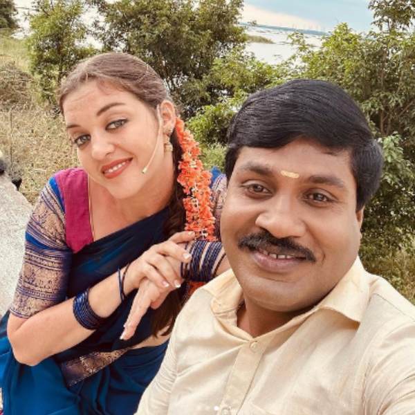 GP Muthu: வெள்ளைக்கார பெண்ணுடன் ஜிபி முத்து.. விவகாரமான டபுள் மீனிங் ...