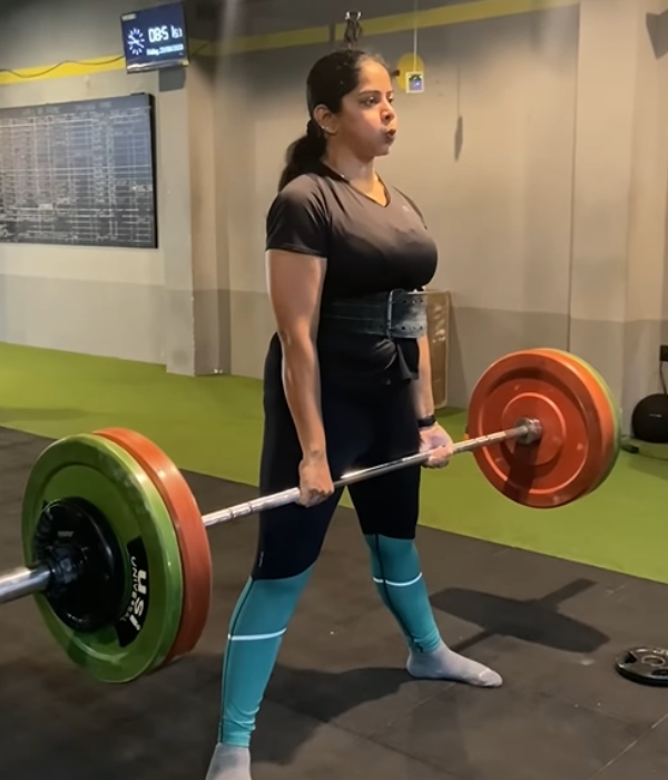 ஜோதிகா மேடம் கொஞ்சம் ஓரம் போங்க.. வெறித்தனமா ஒர்க் அவுட் செய்யும் நடிகை ...