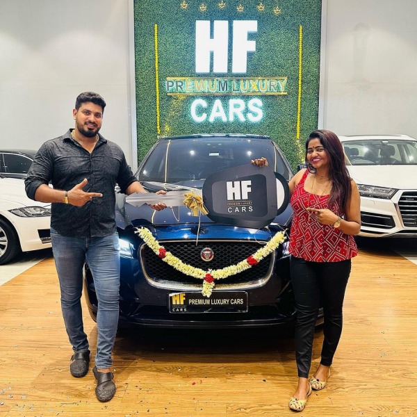 Shalu Shamu Car: ஜாகுவார் கார் வாங்கும் அளவுக்கு ஷாலு ஷம்முவிற்கு ...