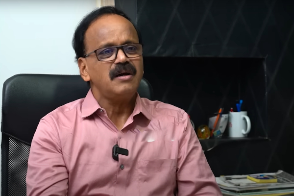 விஜய்,அஜித் போட்டியில் சூர்யா மிஸ்ஸானது ஏன்? தயாரிப்பாளர் கொடுத்த ...