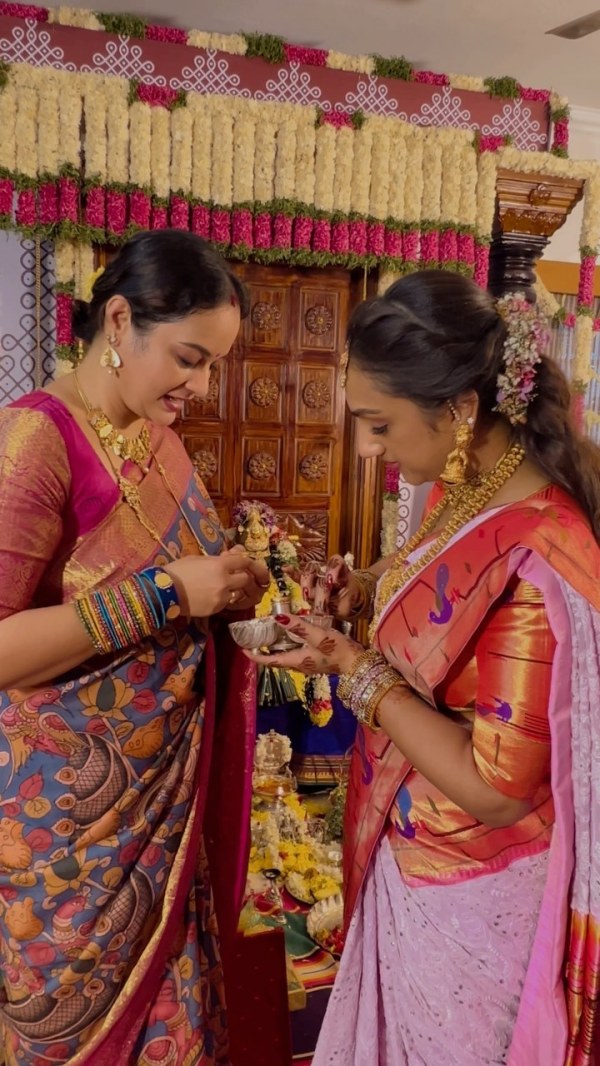 அக்கா.. என் நெஞ்சு நிறைஞ்சிருக்கு.. நடிகை பிரீதா ஹரி காலில் விழுந்து ...