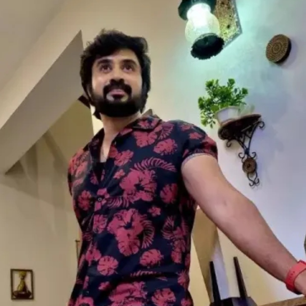 Ethirneechal - அட அவரா நீங்க.. அந்த மாதிரி படத்தில் நடித்த எதிர்நீச்சல் நடிகர்.. ரொம்ப அநாகரிகம் ...